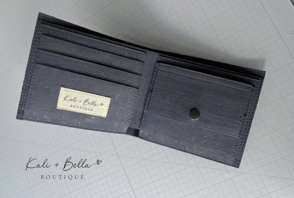 Traditional Wallet Pattern in English – Oh Sew Gecko